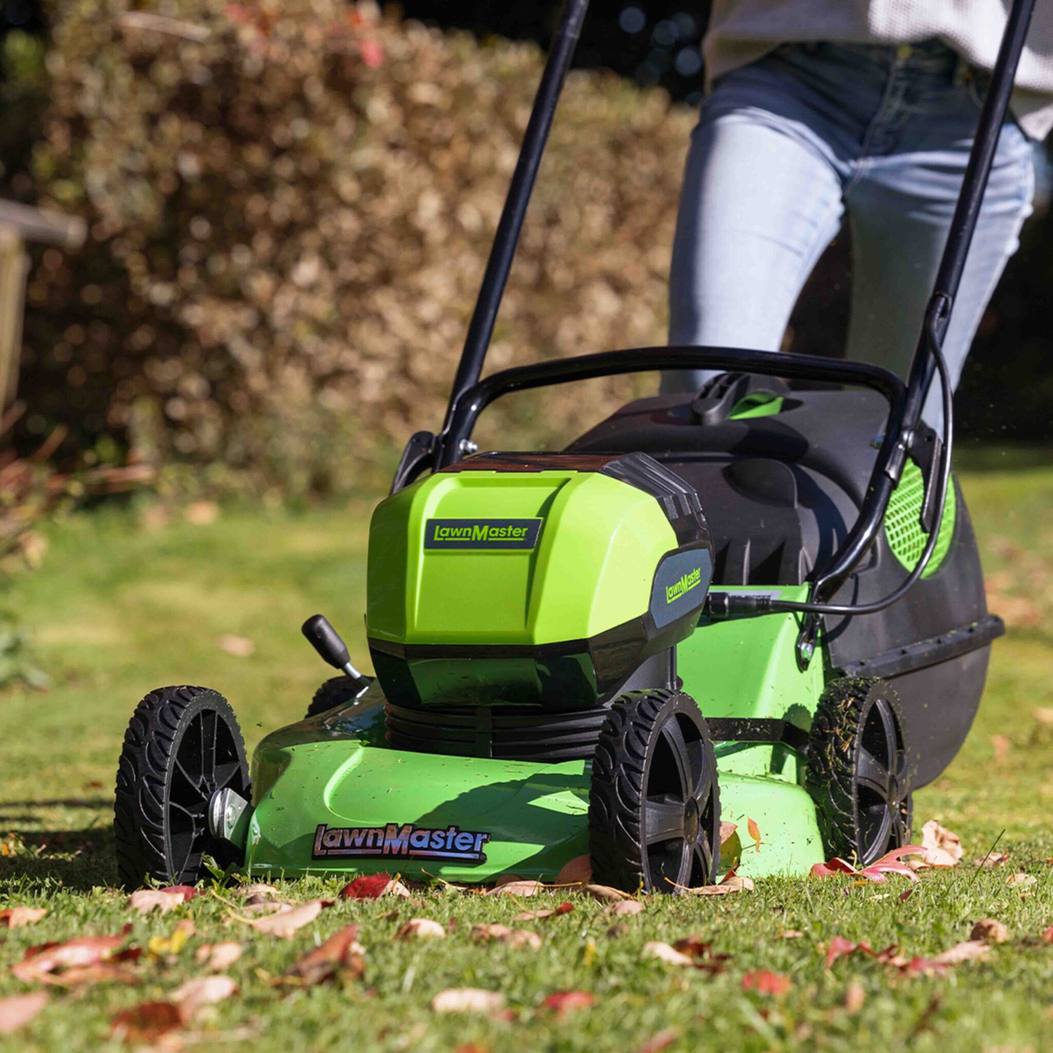 40V Fusion 18" Lawnmower | LawnMaster