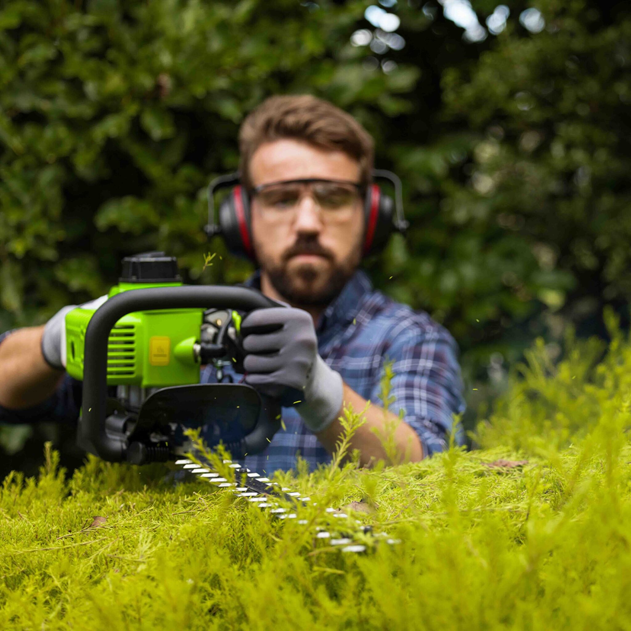 Petrol Hedge Trimmer | LawnMaster
